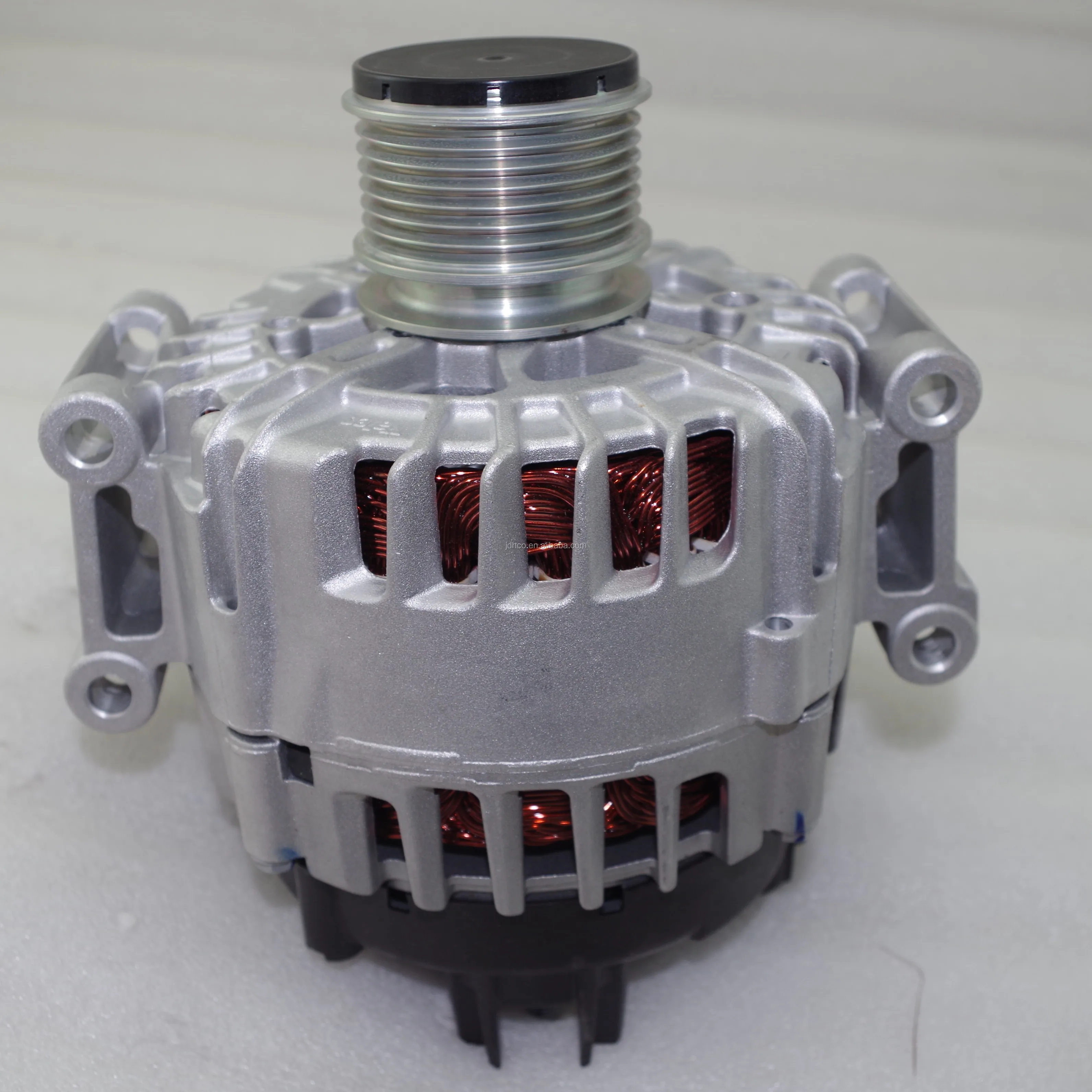 12V原装发电机A01451540402 A0131545602 A013154350280 梅赛德斯奔驰E230 E280 E300 ...