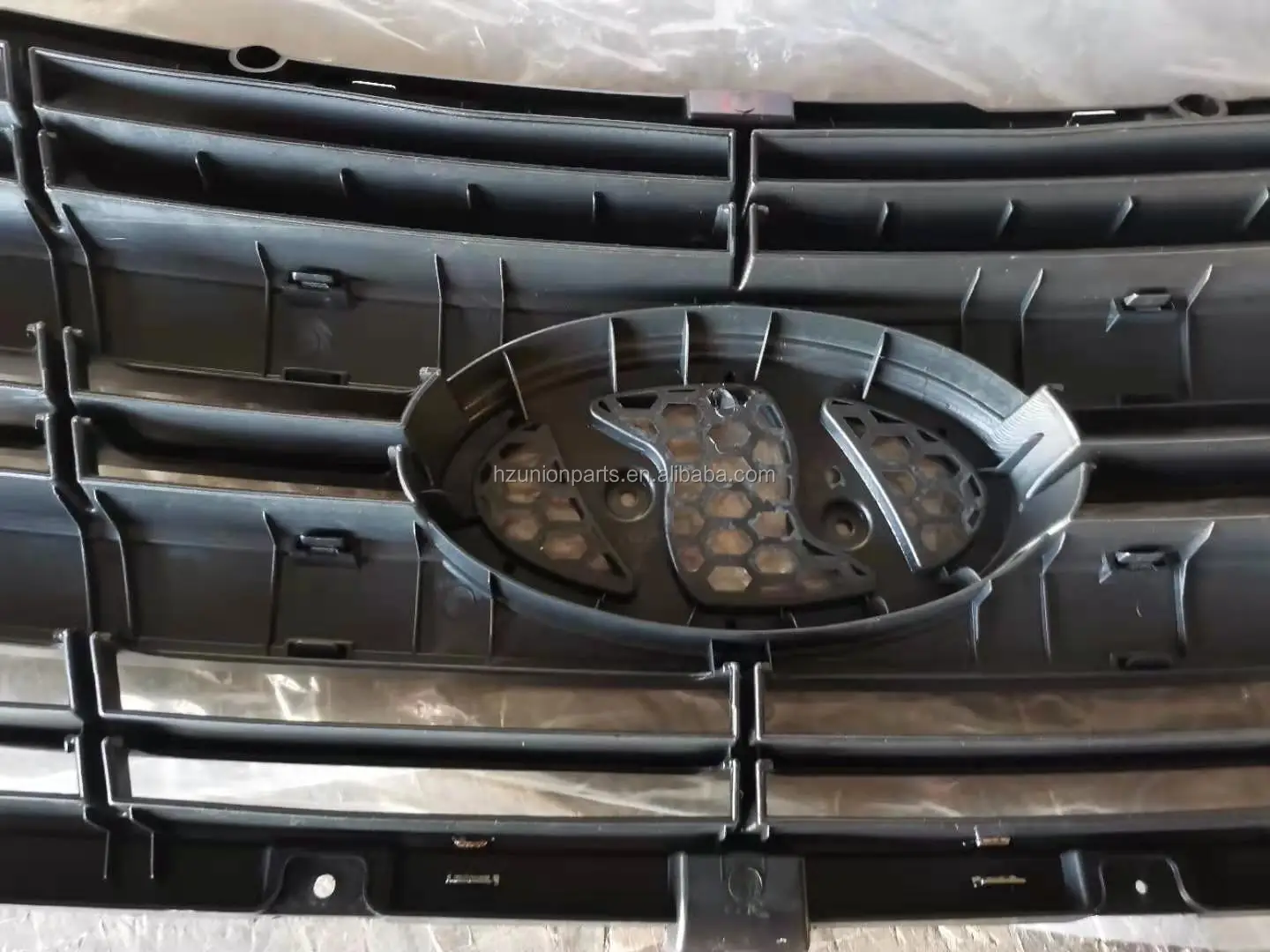 Oem 86561-4h500 For Hyundai H-100/porter Grille Radiator - Buy Radiator ...