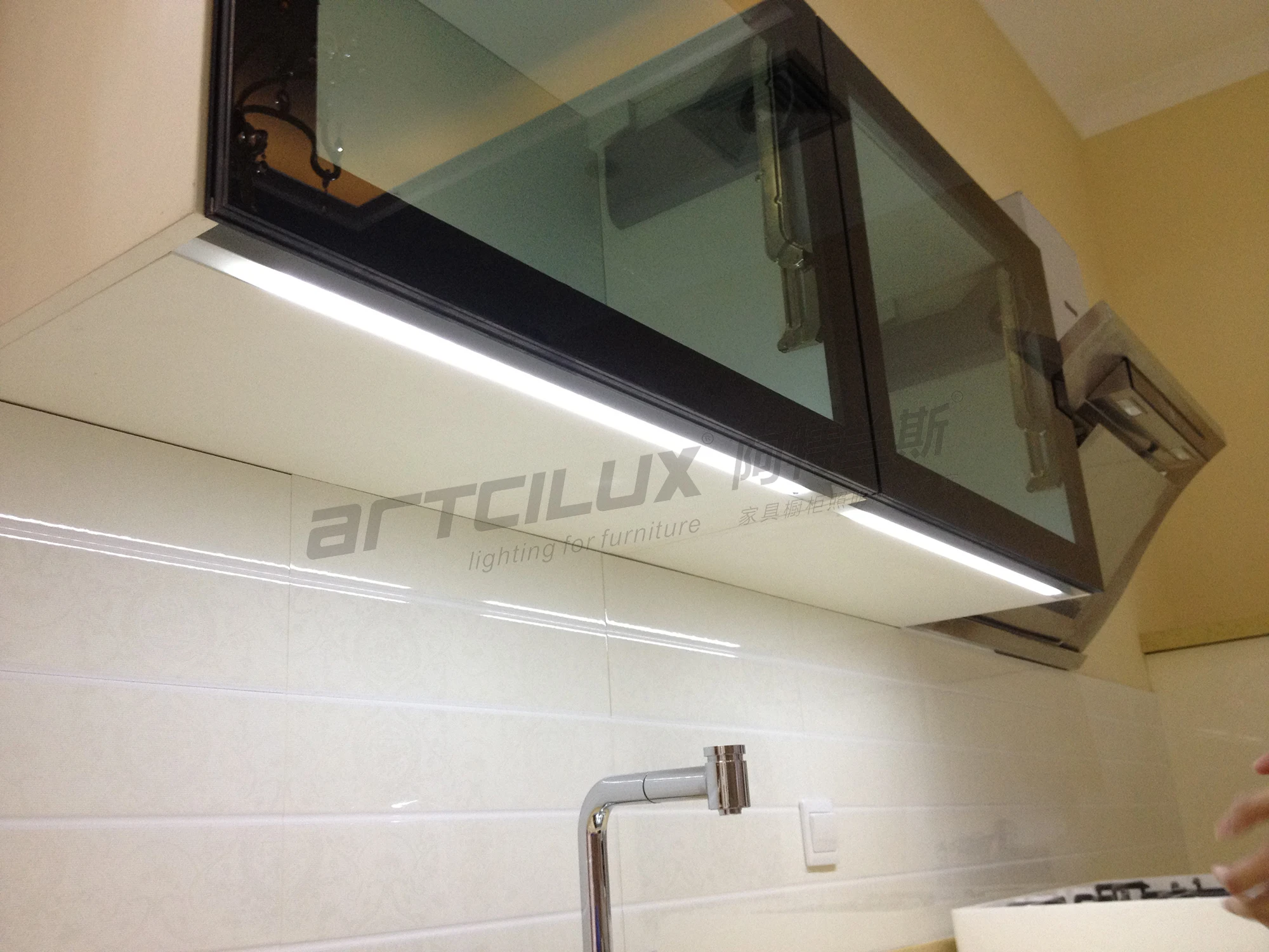 LED Shelf Light Kit - Modern Edge Lighting for Cabinets