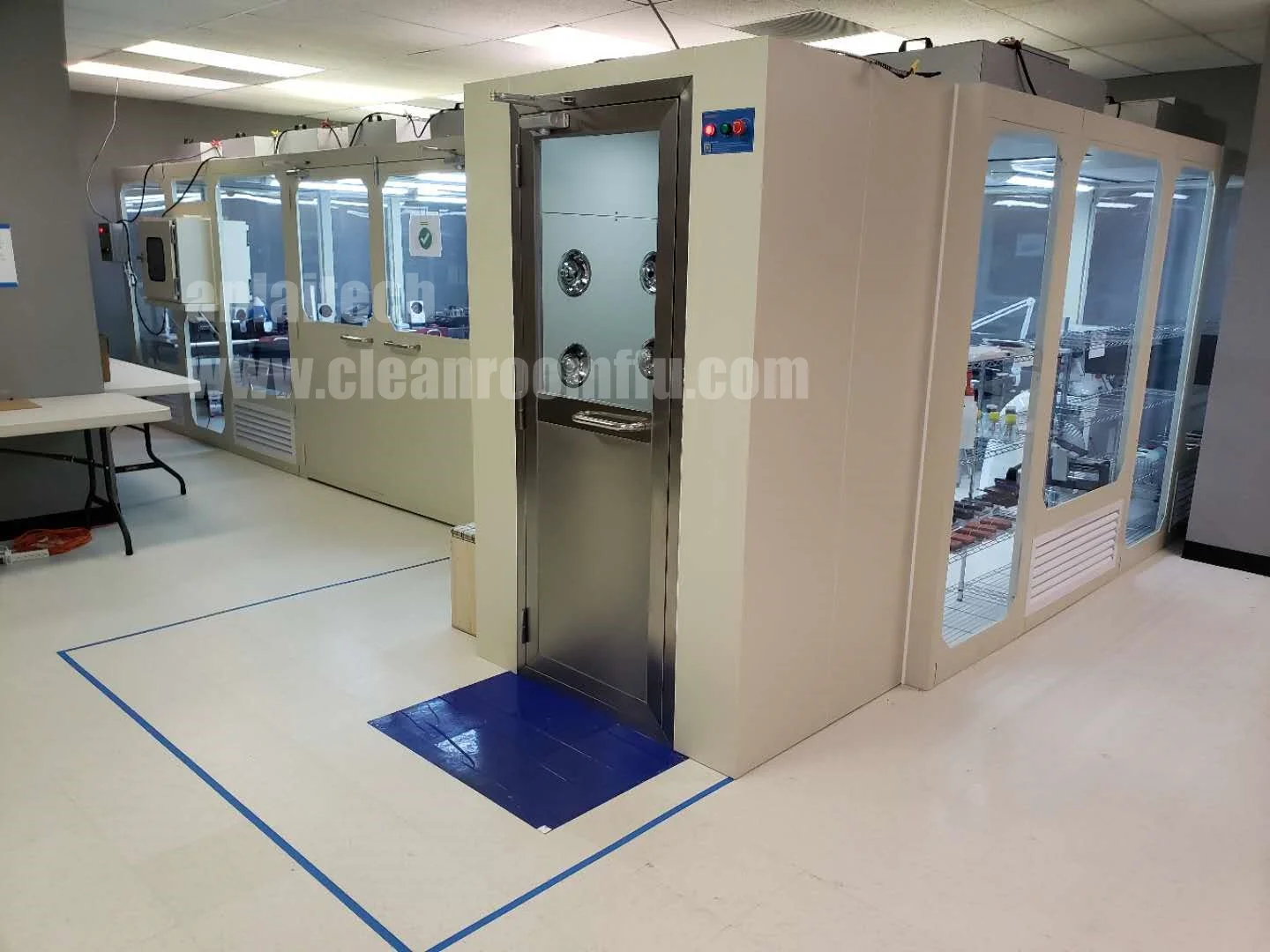 Modular Clean Room - Customizable Design for All Needs