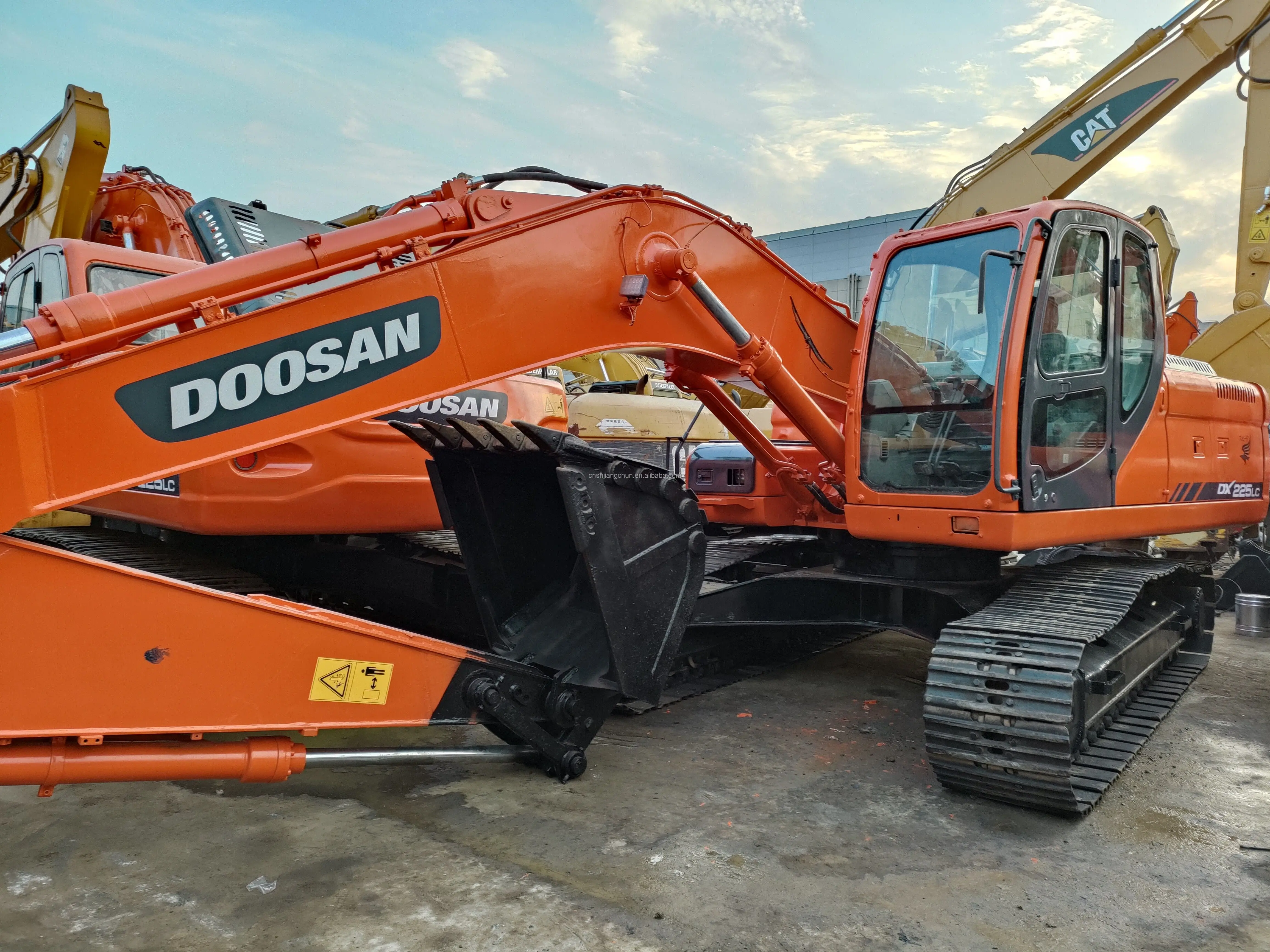 Used Excavator Doosan Dx60 With Excellent Working Condition On Sale ...