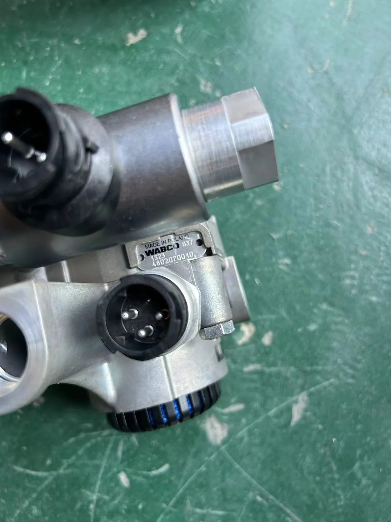 4802070010 Ebs Relay Valve Kamaz 5490 54901 6580 V-olvo S-cania D-af ...