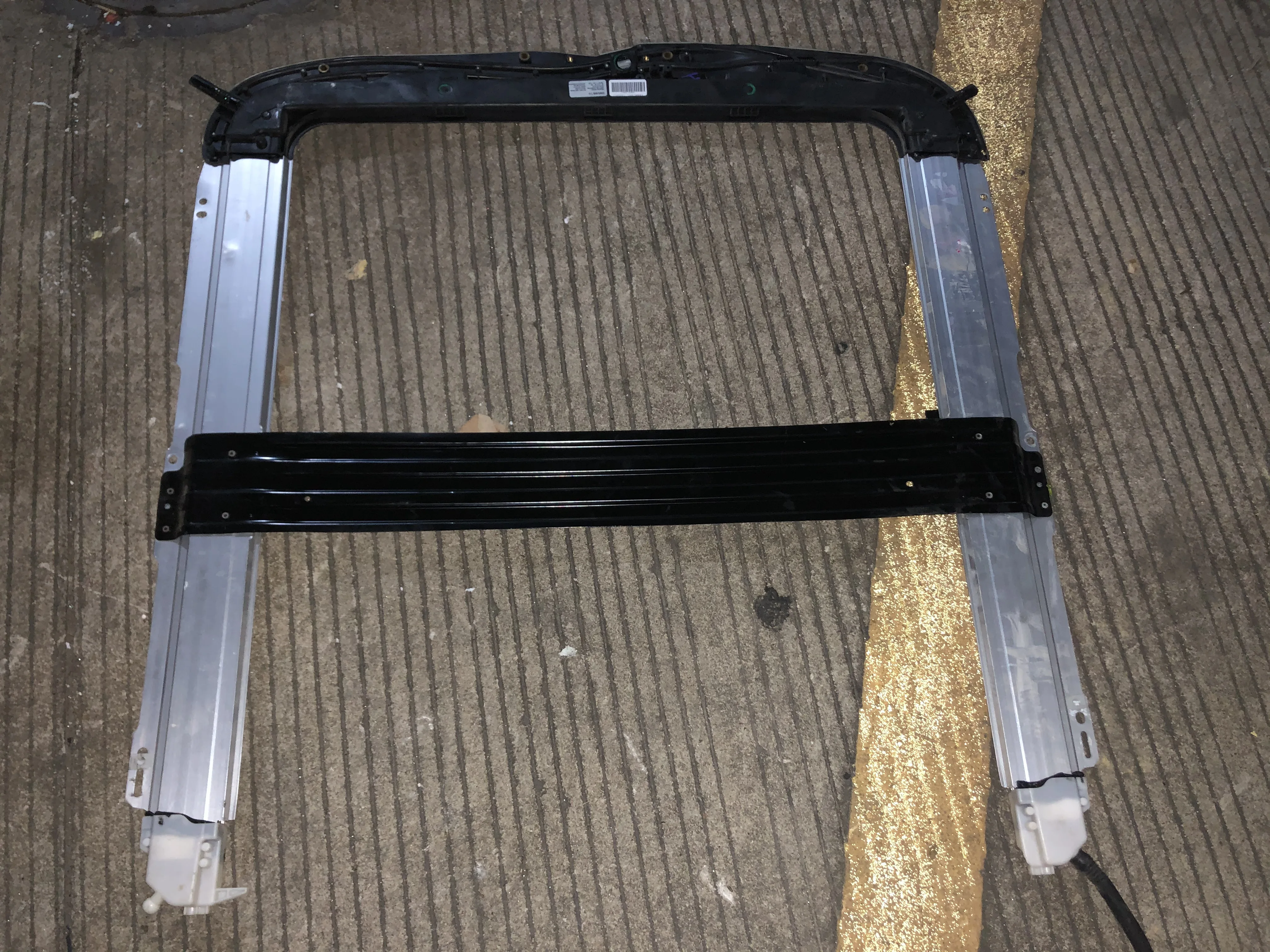 Mercedes Benz GL164 X164 251 Sunroof Frame 1647800829