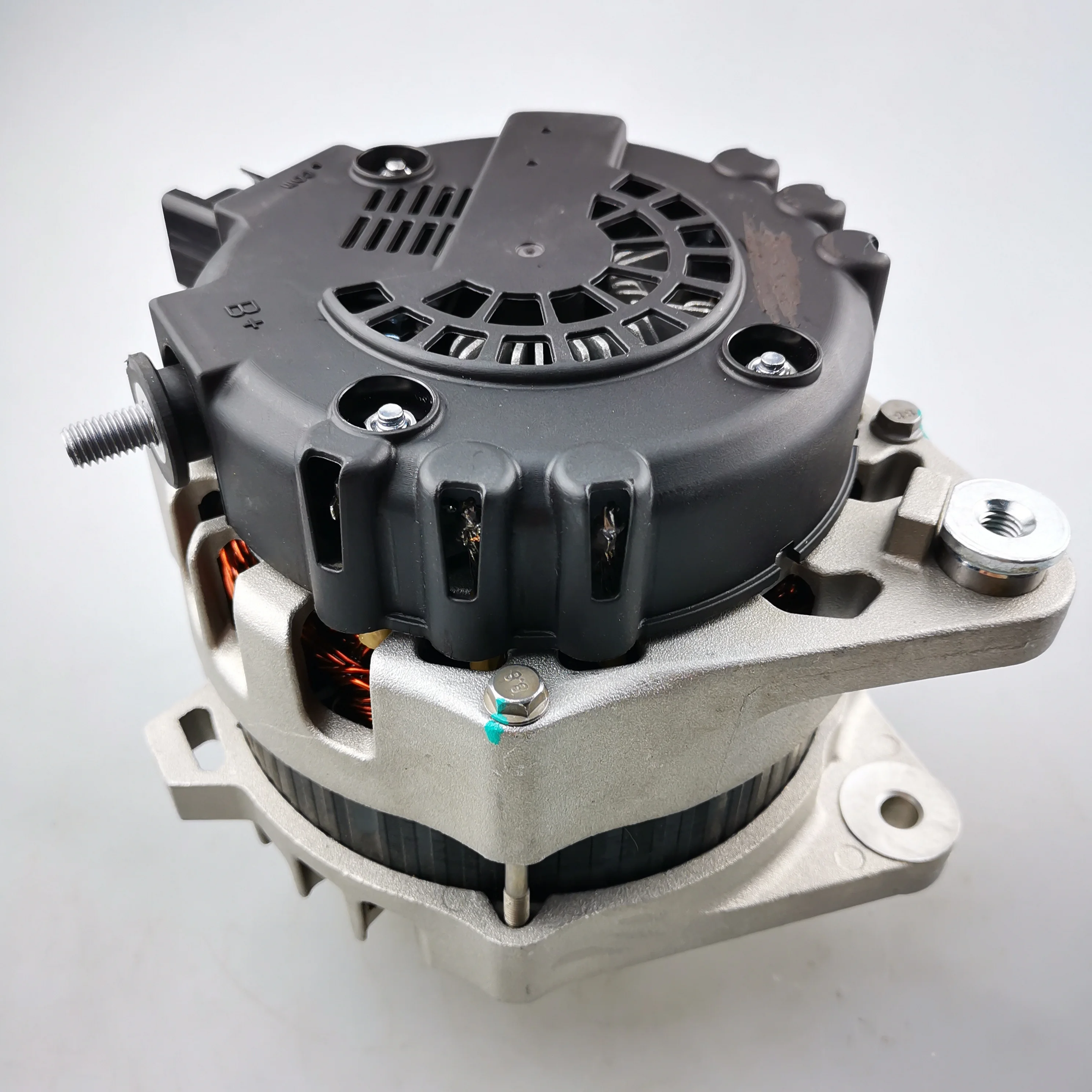SAIC MAXUS V90 New Alternator Assembly C00523099 for 2.0 T Engines ...
