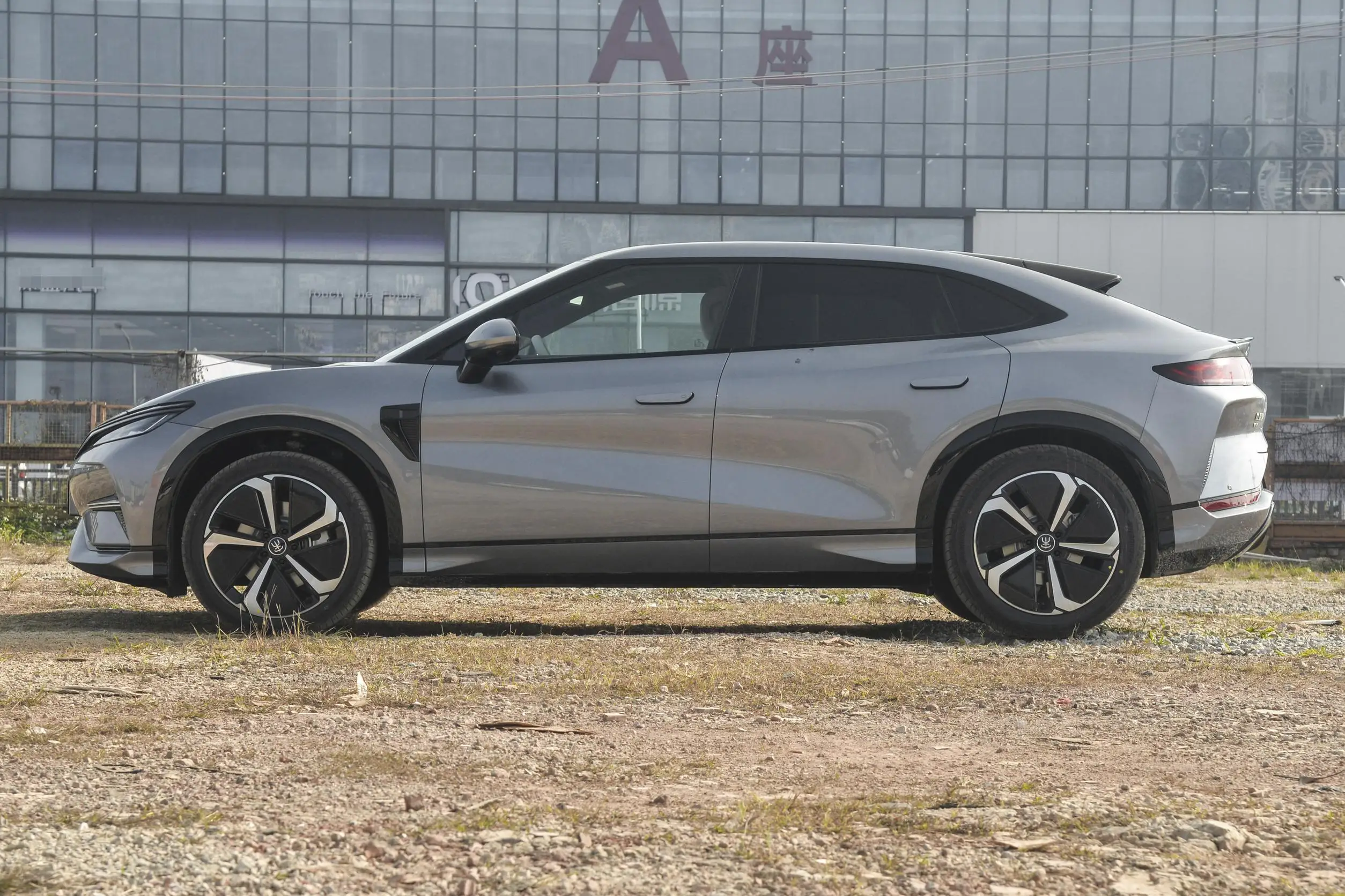 2024 2023 Byd Song L 602km Long Range 5-door 5-seater 4wd New Energy ...