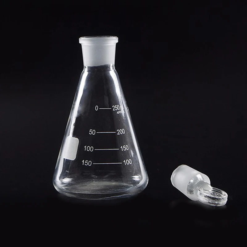 250ml Glass Beaker with Spout - Borosilicate 3.3 Labware