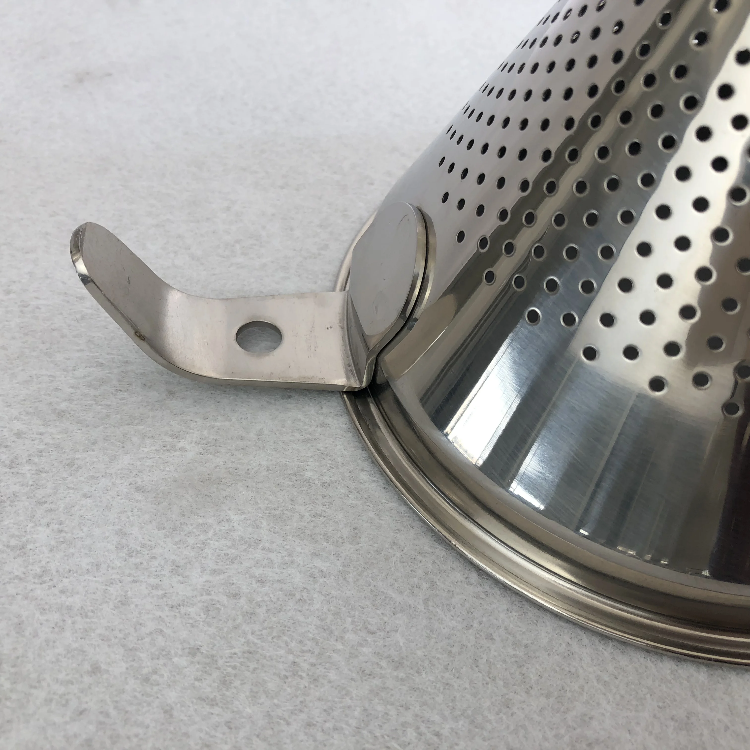 Heavybao Stainless Steel 42oz Conical Strainer - Durable & Efficient