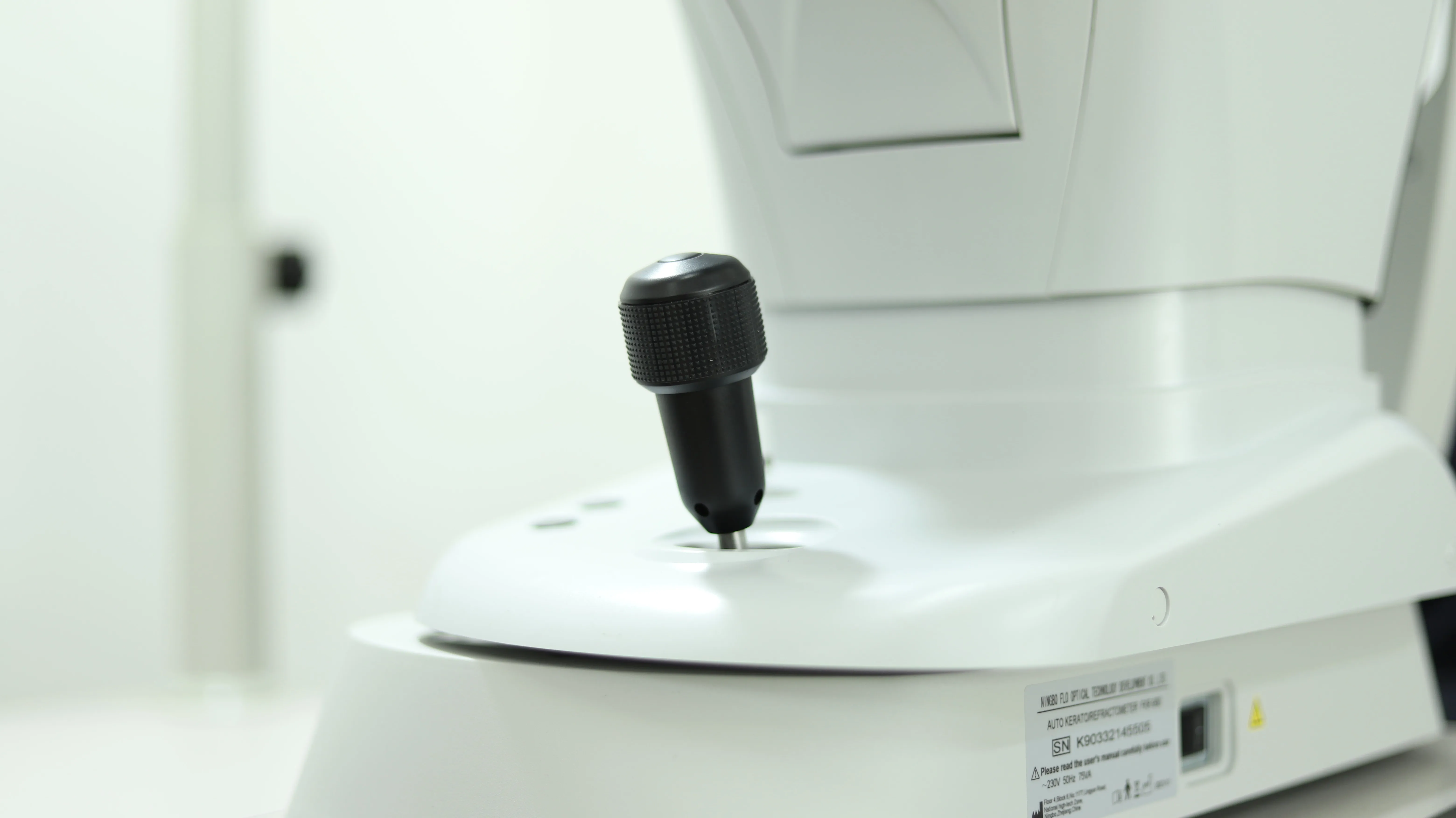 Optometry Instrument - ARK-900 Autorefractometer