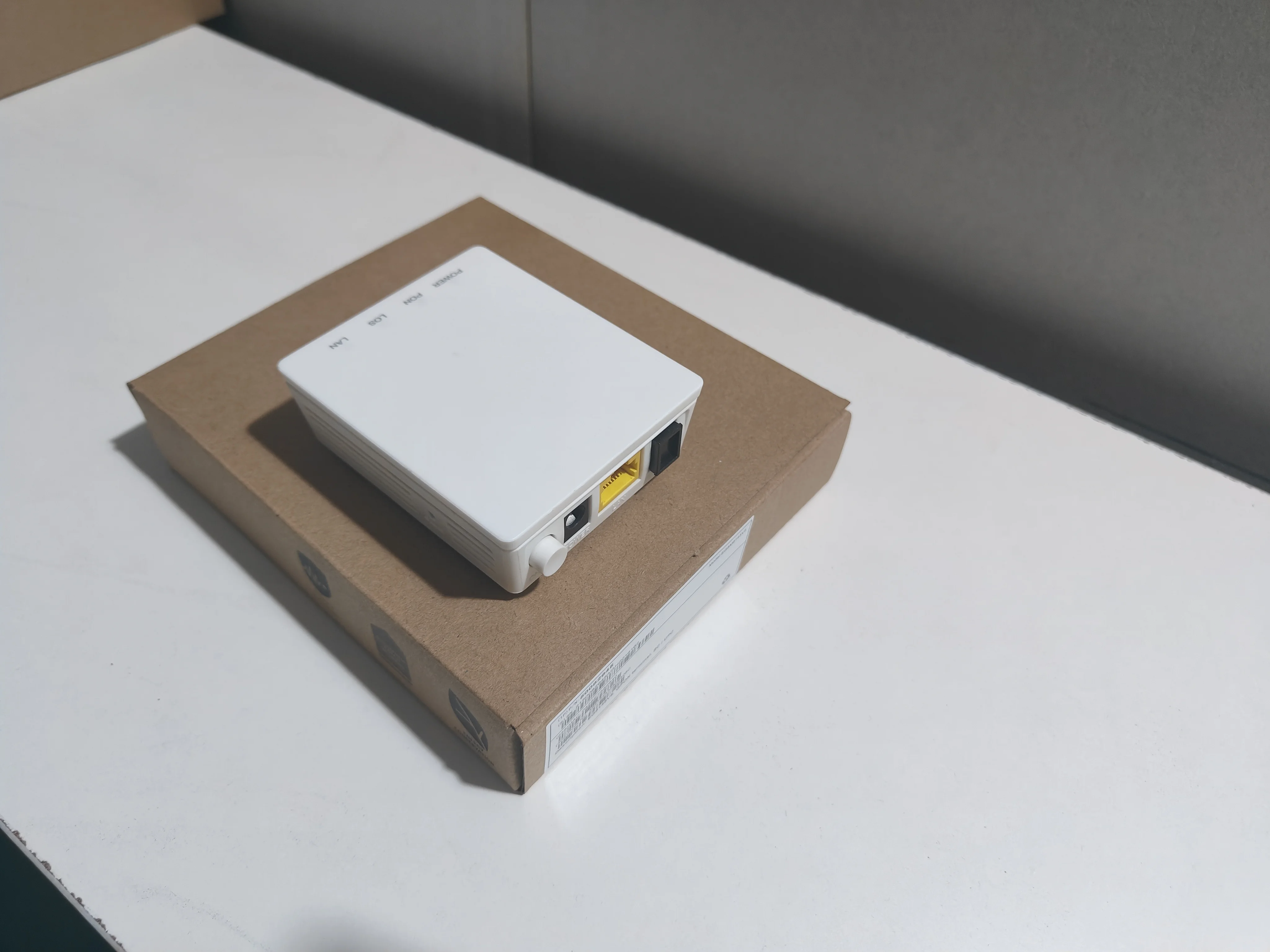 Eg8010hv6 Gpon Epon Xpon Bridge Onu Ont With 1 Ge Lan Ftth Fttx Is An ...