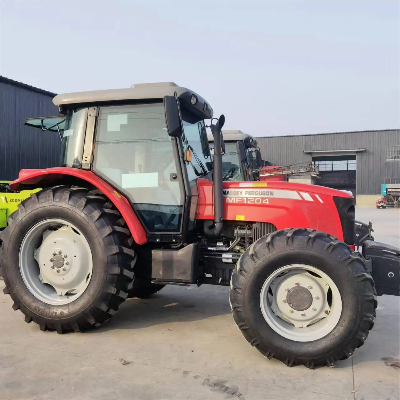 125HP 4WD Farm Tractor - Premium Quality Agricultural Machinery