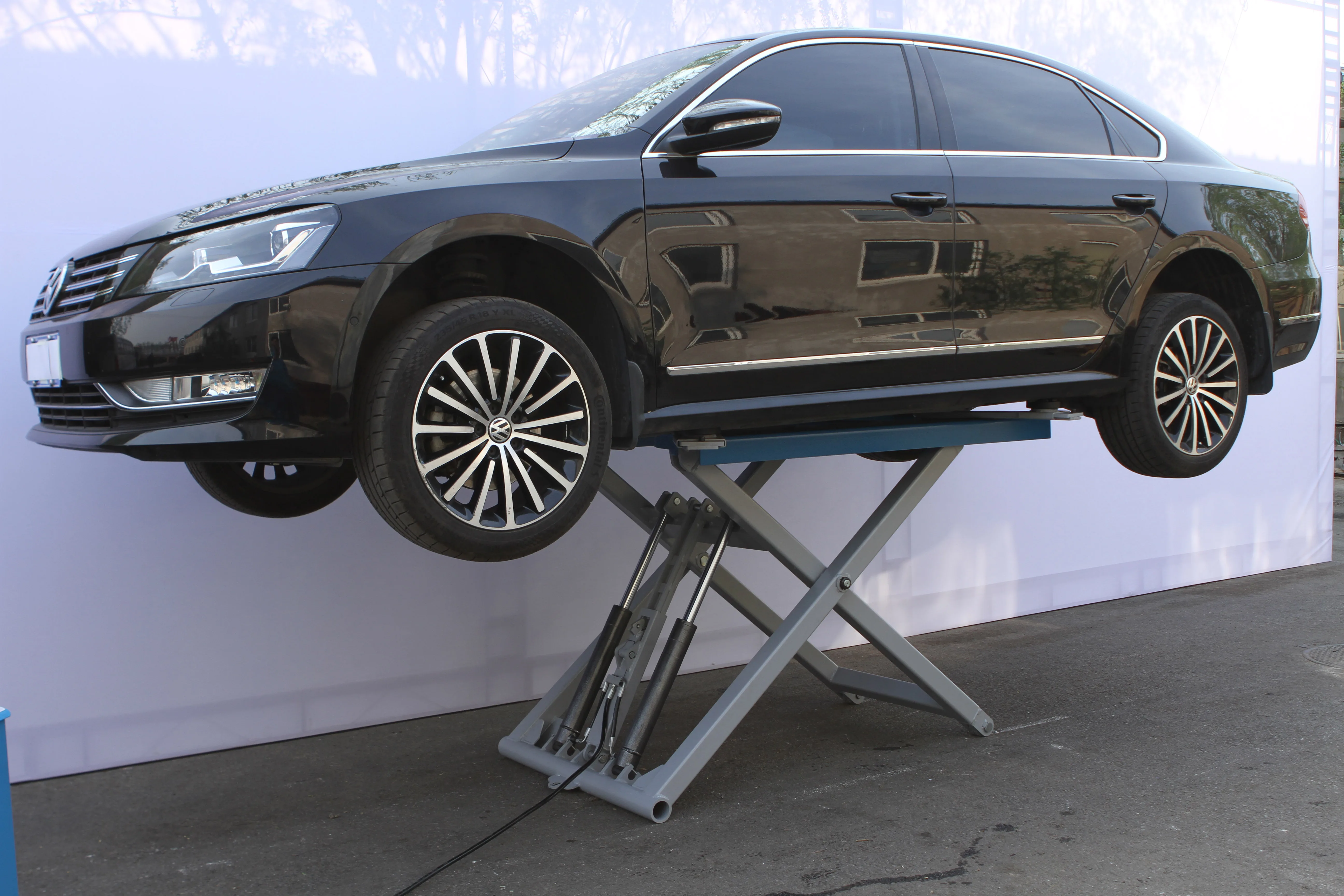 3t Capacity Alignment Scissor Car Lift for Auto Maintenance