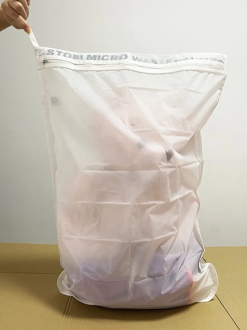Nylon Mesh Hotel Laundry Wash Bag - Reusable & Durable