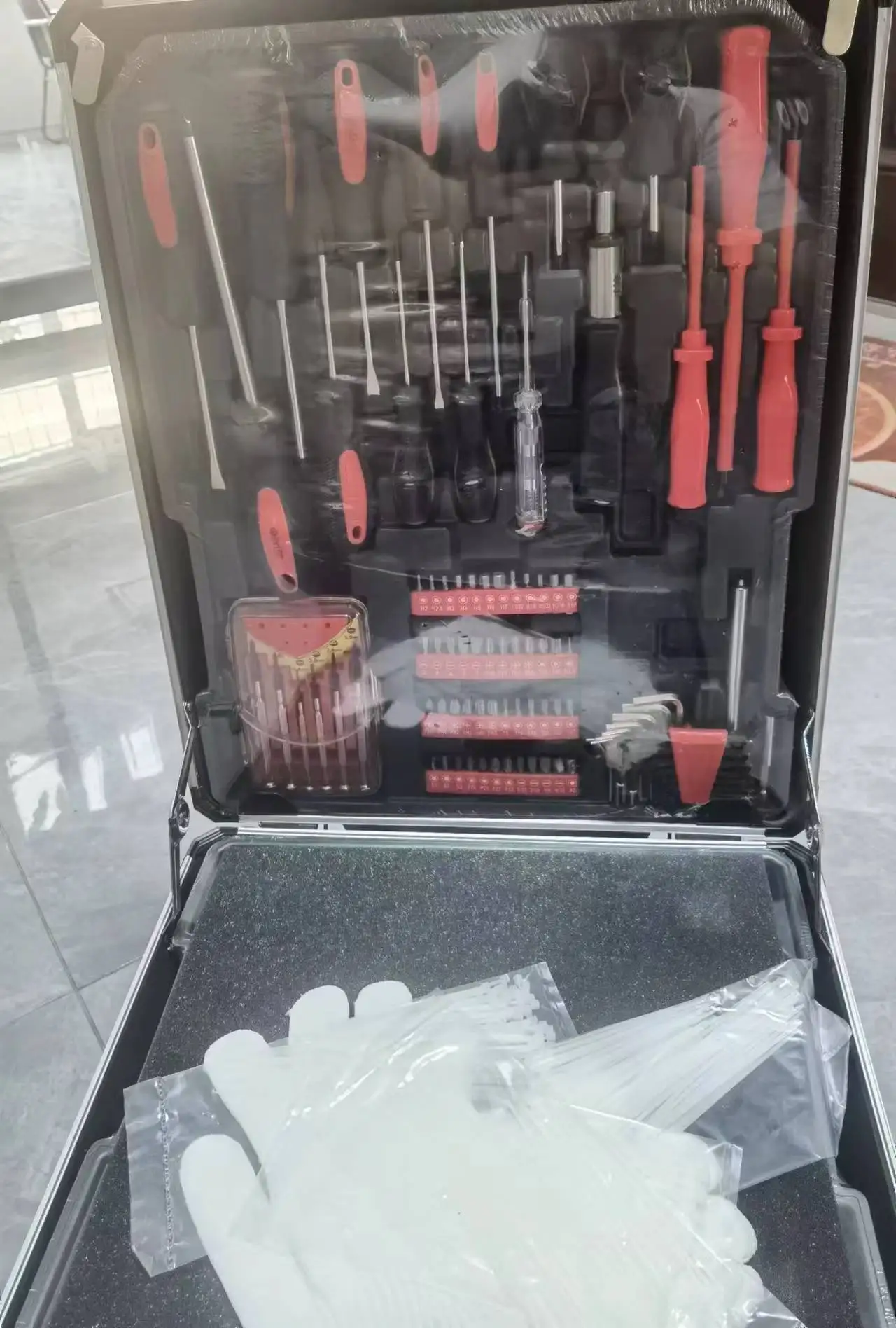 499 pcs Auto repair tool set Socket wrench Household tool Aluminum case ...
