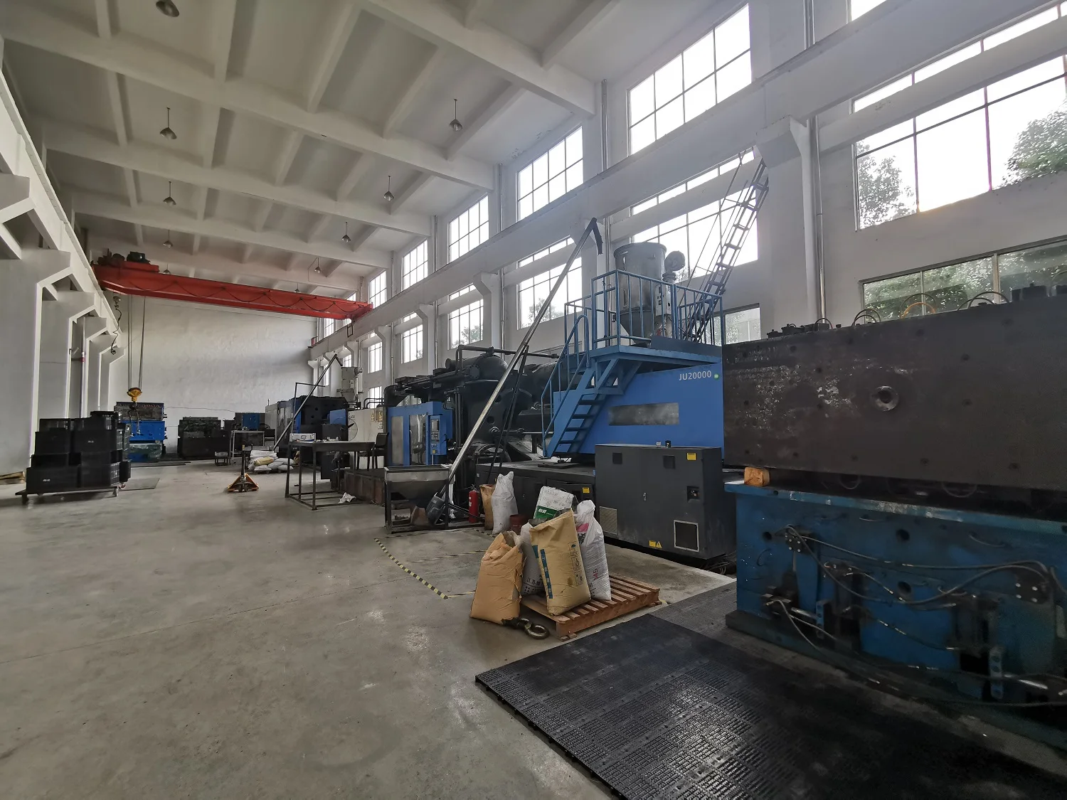 9418801070 9418800970 Bumper For Mb Actrocs Mp1 - Buy 9418801070 ...