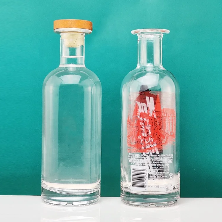 How Big Is a 70cl Bottle? - Discover Our Extra Flint Glass