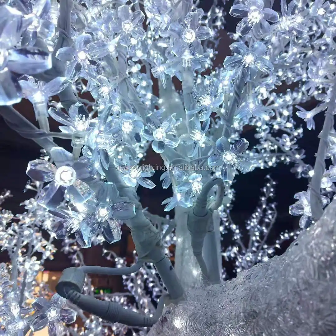 Outdoor LED Decorative Crystal Tree - 3572 Leds of Beauty