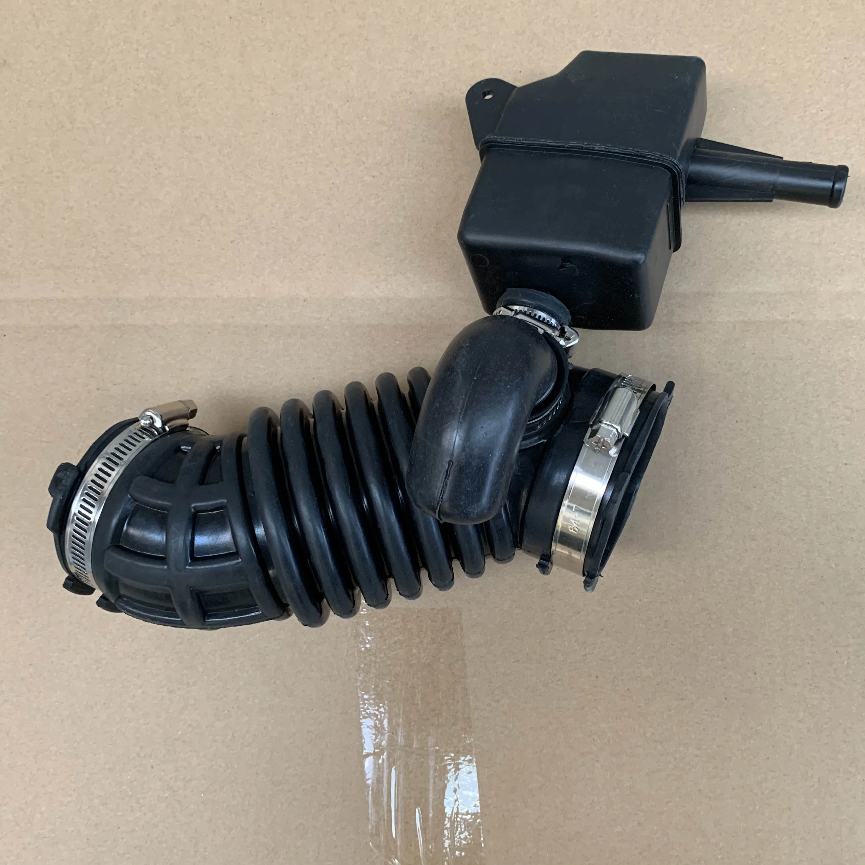 Air Intake Hose For Nissan Sentra Oem 16576-et00a - Buy Air Intake Hose ...