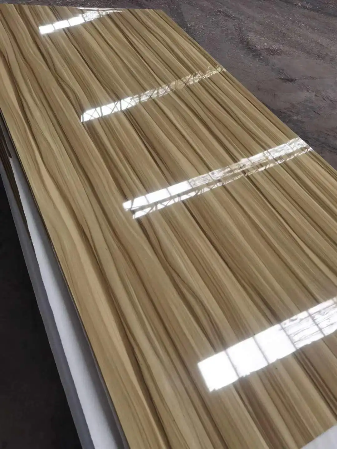 18mm High Gloss Acrylic Uv Mdf/ Mirror Melamine Mdf Board Sheet Luxury Surface Melamine Board ...