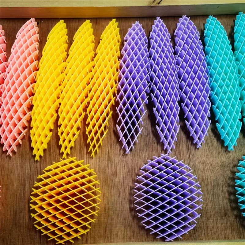 Tik Tok Popular Popot Fidget Worm Toy Elastic Net Keychain Fingertip Sensory Stress Relieving