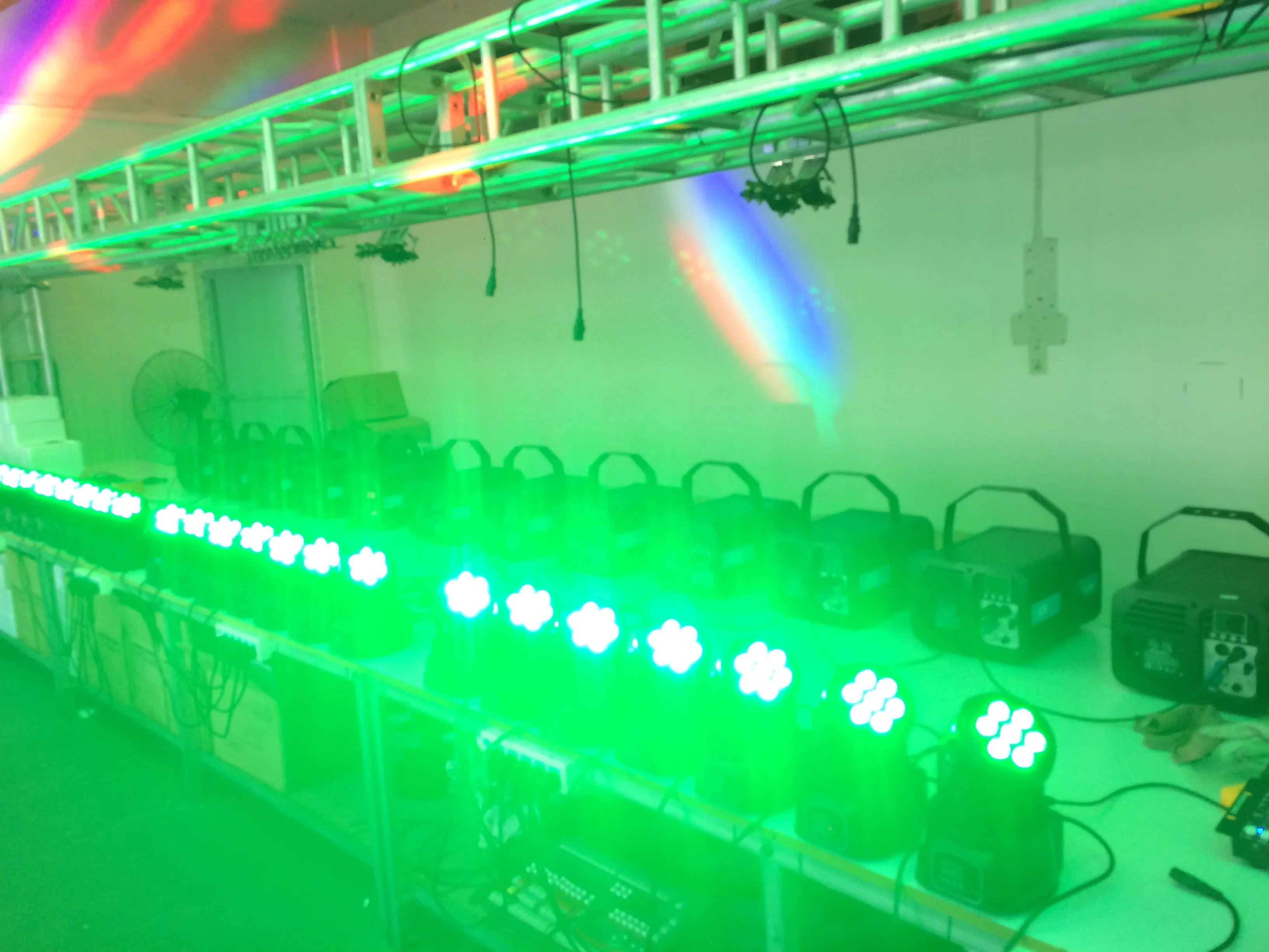 LED Mini Moving Wash 7x10w RGBW 4-in-1 DMX Quad Colour Mix