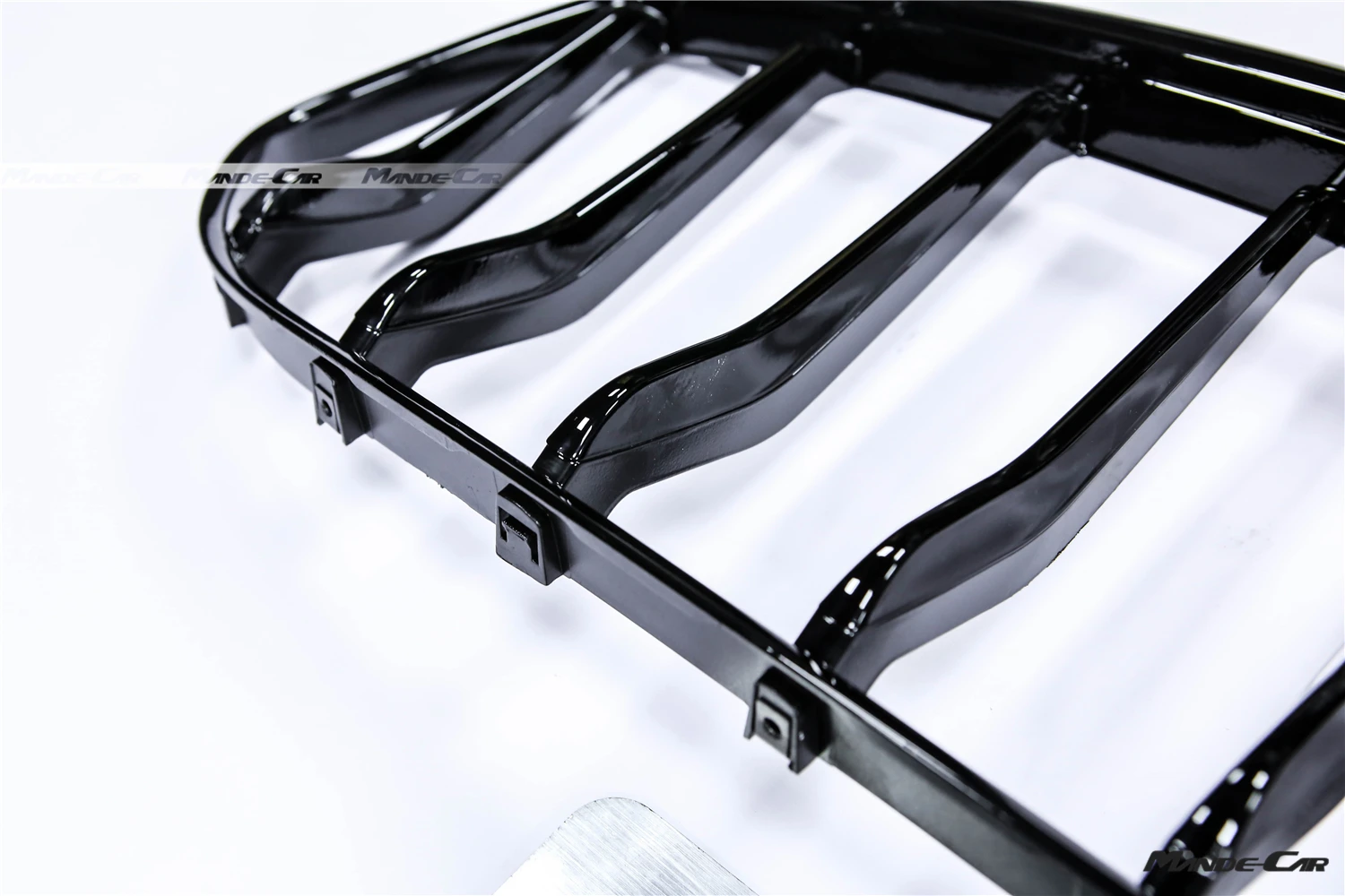 Oem 673007000 Front Grills With Emblem For Maserat Quattroporte Black ...