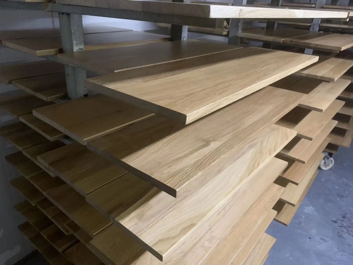 Yorking Hardwood 1''-4'' Solid Oak Stair Treads - Durable & Stylish