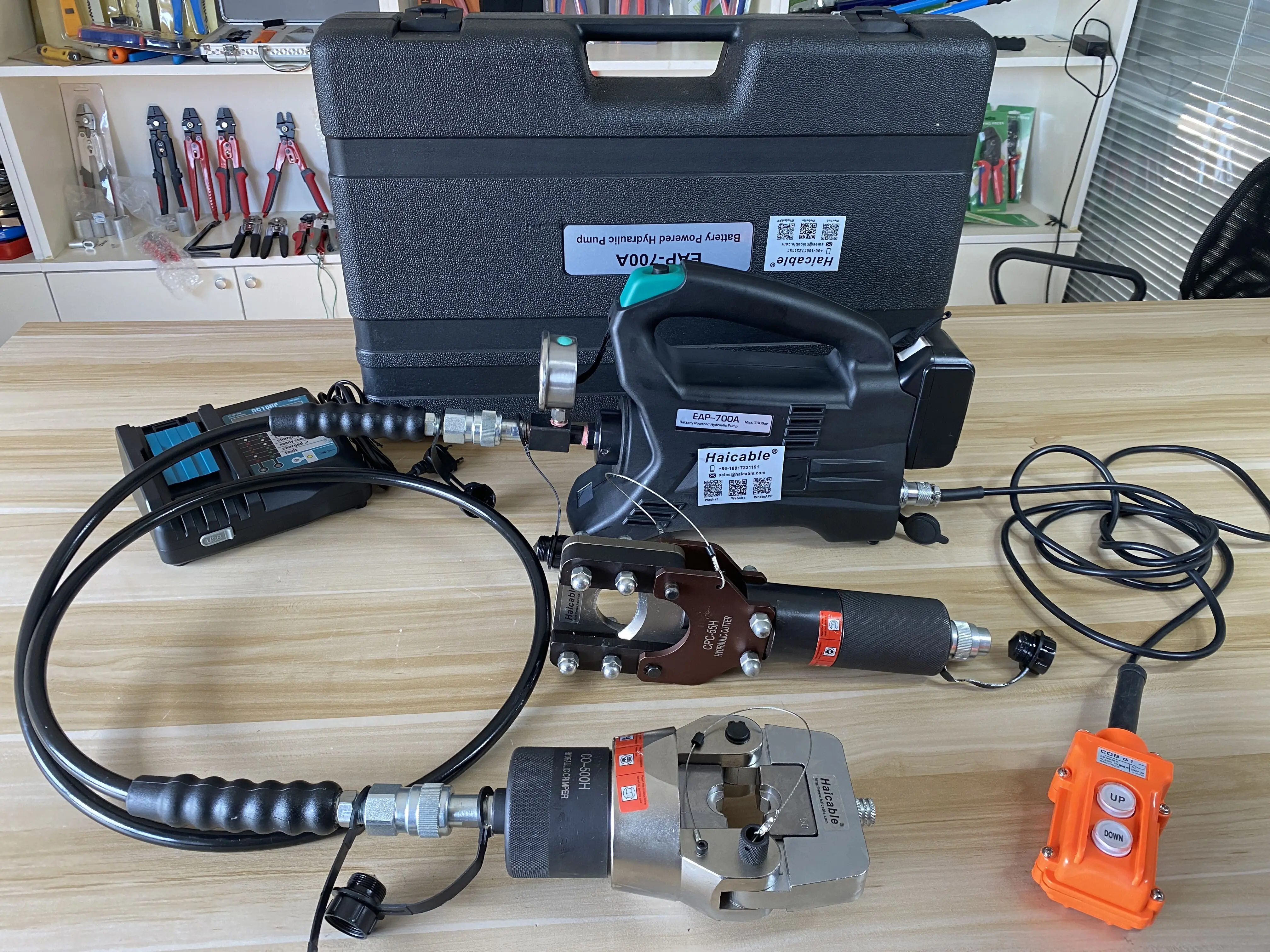 EAP-700A Battery Hydraulic Pump - Efficient & Reliable Power