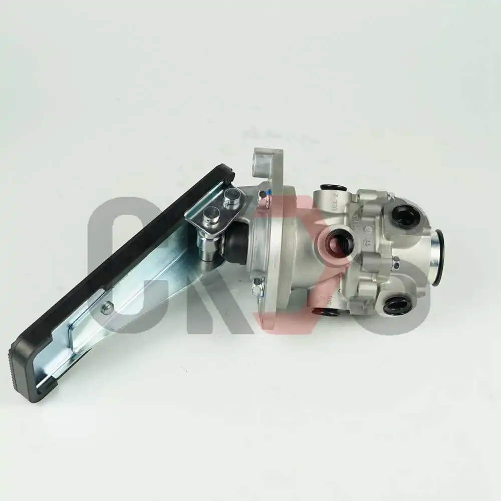 Mitsubishi Fuso Brake Master Cylinder Foot Brake Valve