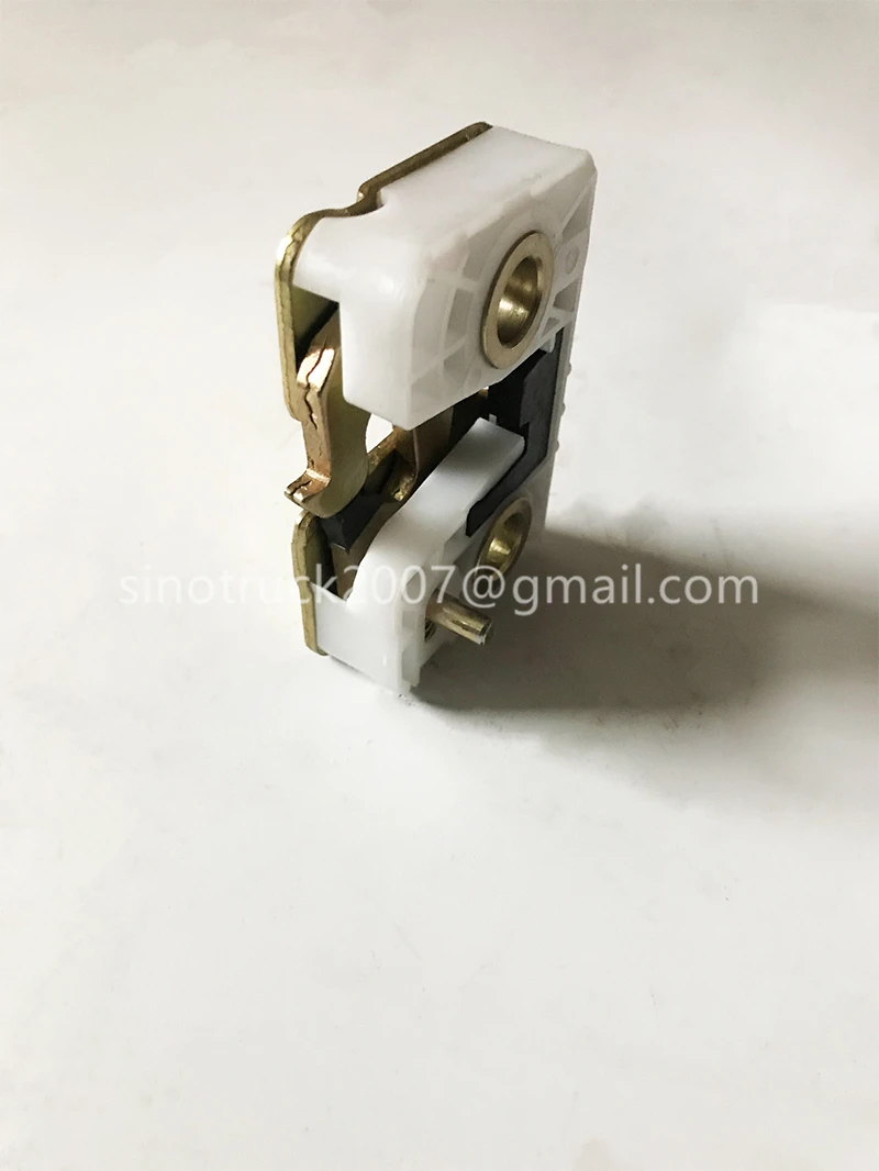 Sinotruk Howo Truck Cabin Spare Parts Door Lock Wg1642340012 - Buy Howo ...