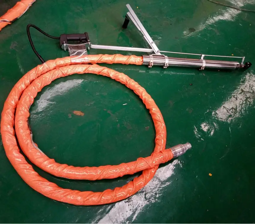 100L Towed Asphalt Road Crack Filling Machine - Easy Maintenance