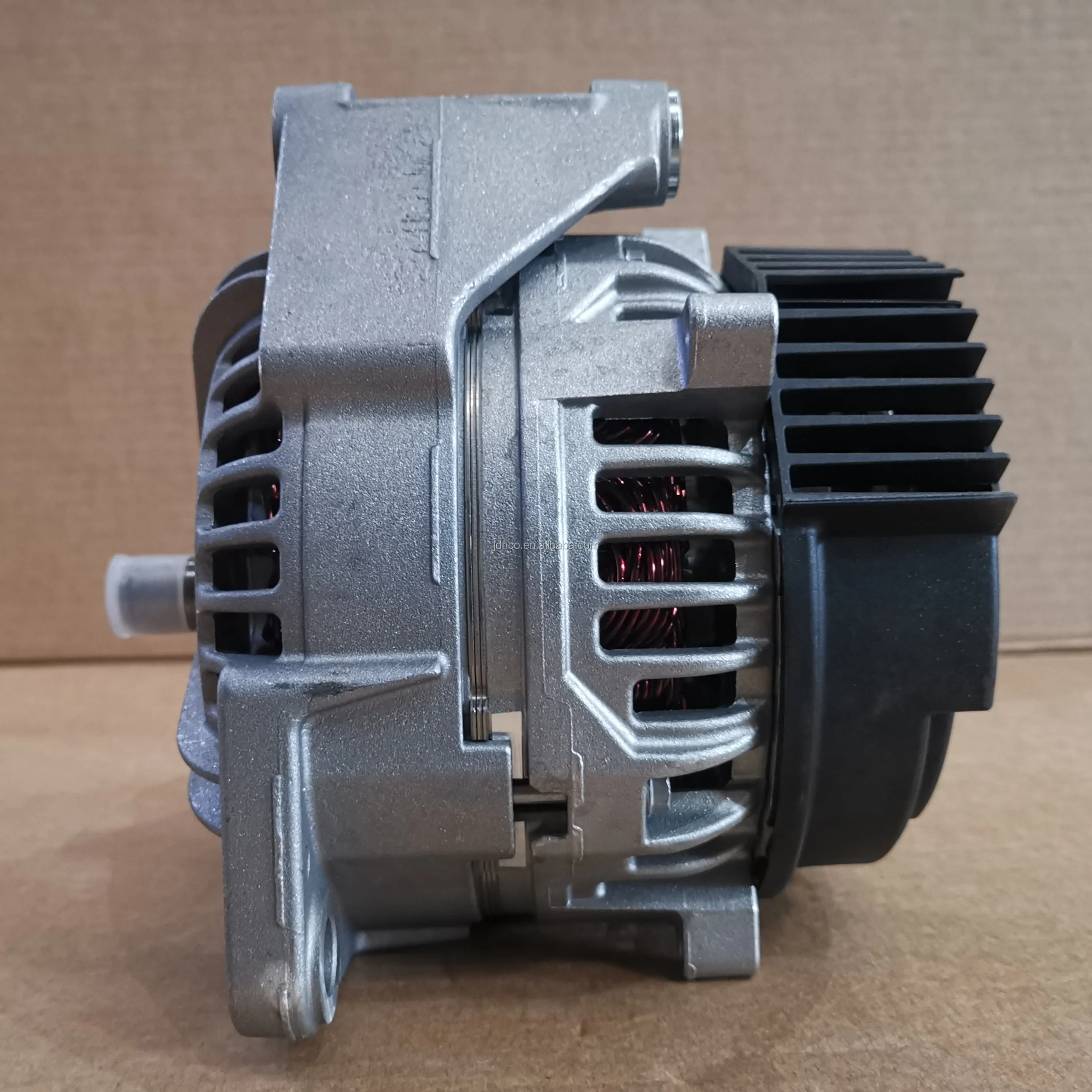 メルセデスベンツactrsomp2/mp3用24v80aオリジナルセグオルタネーター013154780280 0141545302 ...