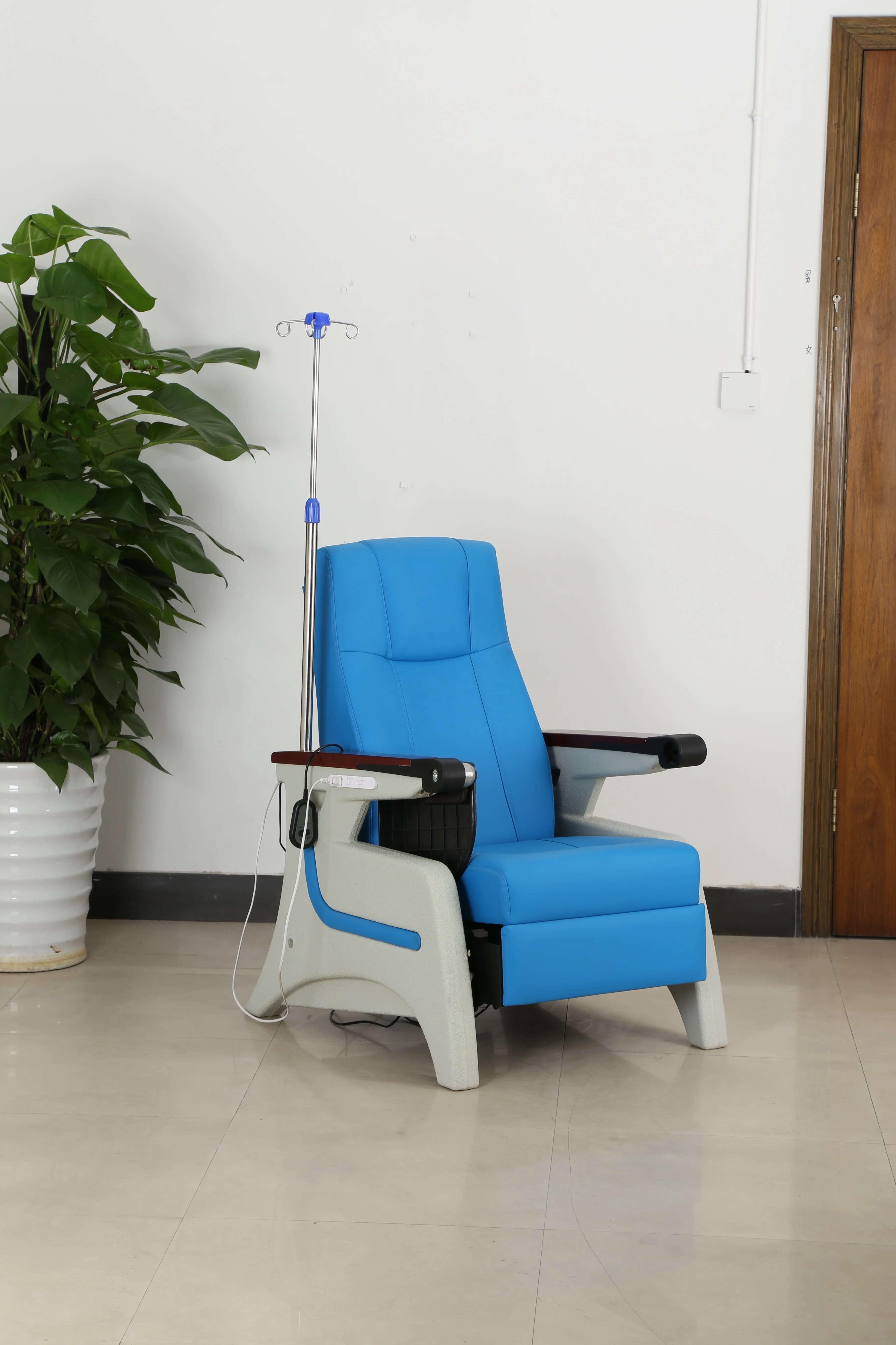 Hospital Multi-functional Mobile Electric Adjustable Lying Down Patient ...