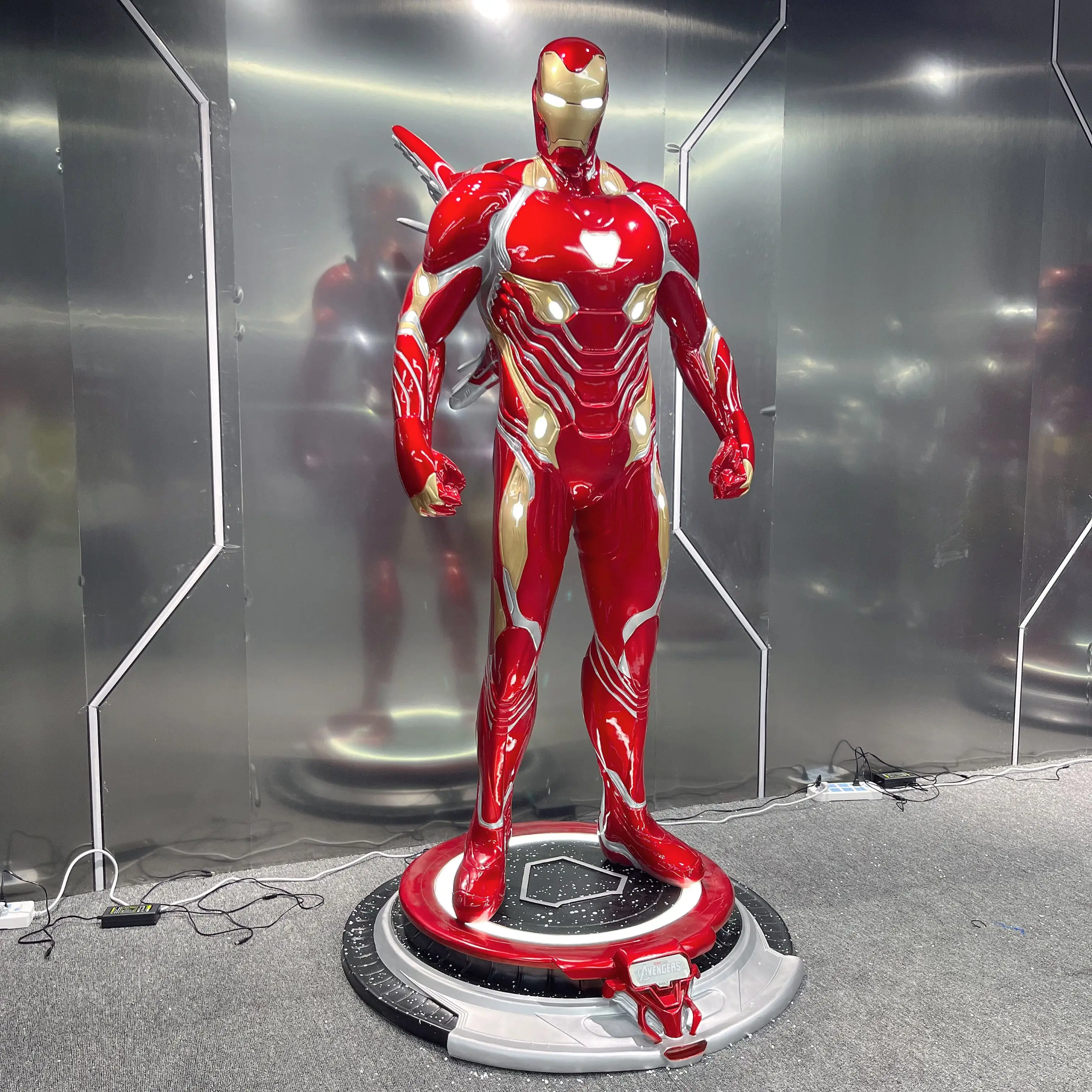 Iron Man MK50 Anti-Hulk Armor - Lifelike Resin Sculpture
