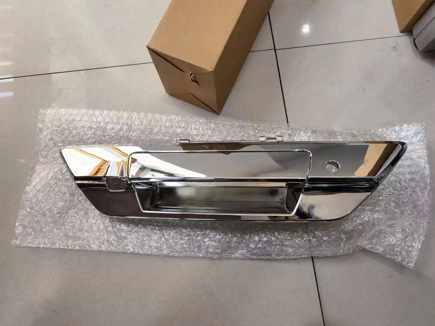 Car Parts Tail Gate Rear Door Handle With Camera Harness For Toyota ...