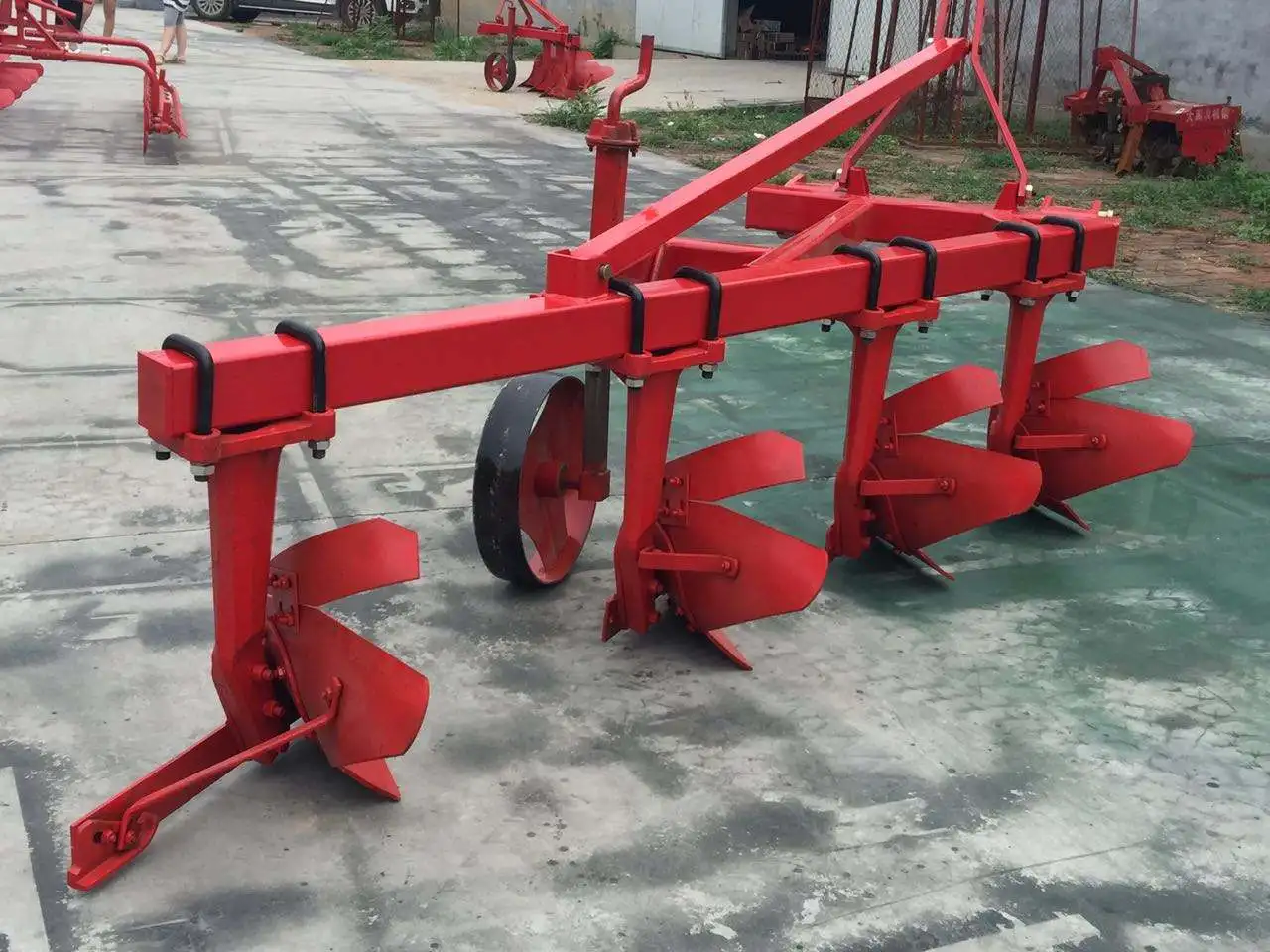 Farm Machinery - Moldboard Plow (share Plough) - High Productivity