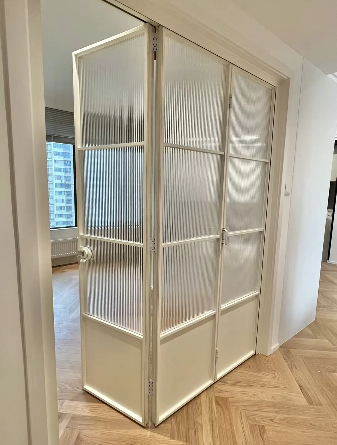 High-end Folding Glass Doors With Bulletproof Feature Practical Bifold ...