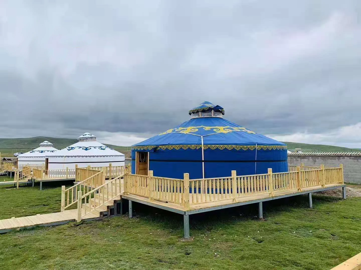 Double Insulation Luxury Mongolian Yurt Tent - Buy Mongolian Yurt Tent ...