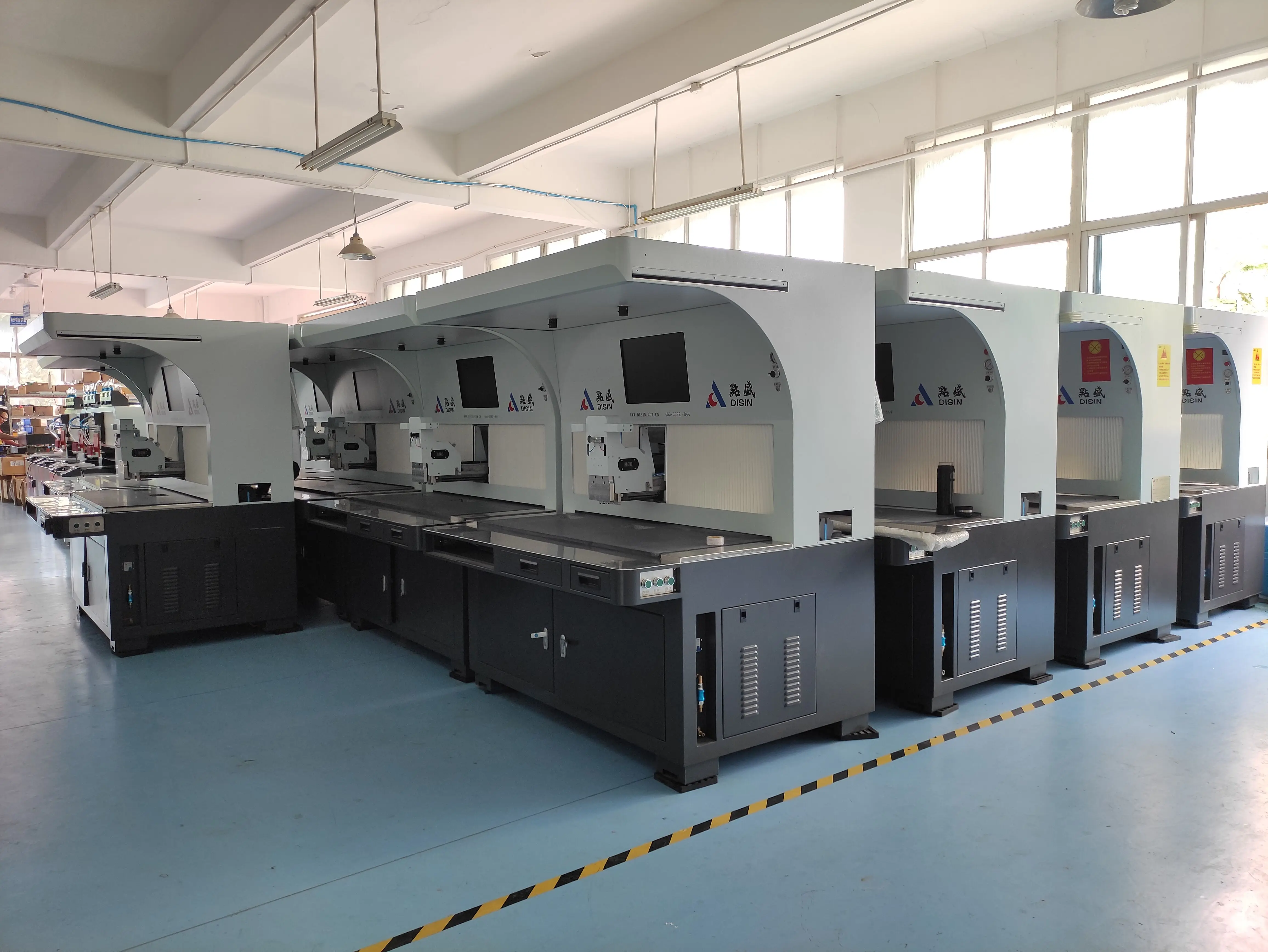 Simple Operation Custom Metal Badge Car Keys Metal Badge Making Machine ...