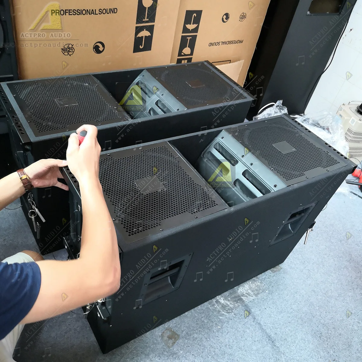 VTX S25 Dual 15 Inch Subwoofer - JBL Professional Speakers