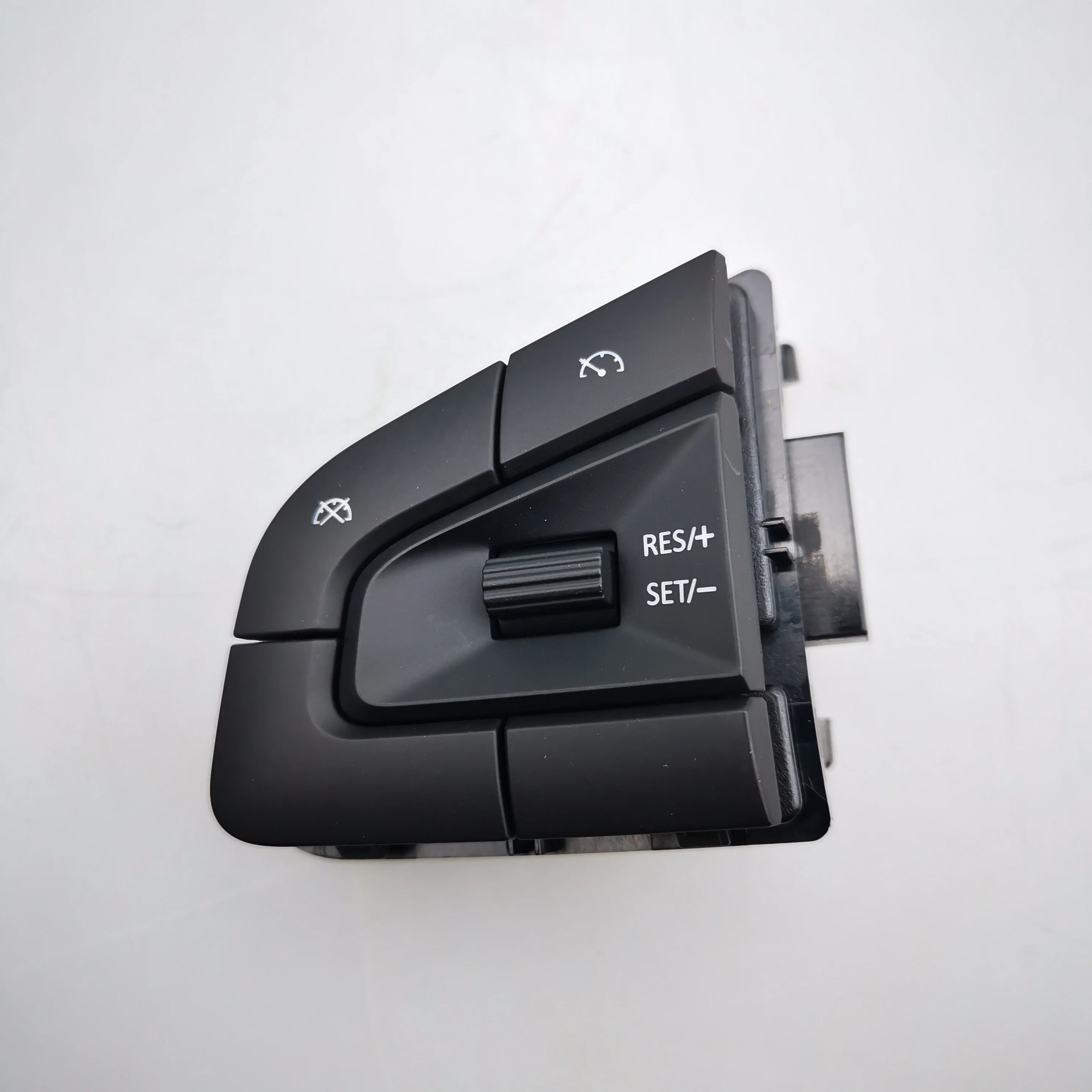 SAIC MAXUS T60 Steering Wheel Switch Assembly - C00047611