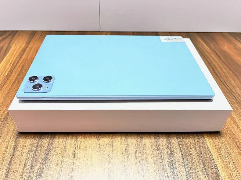 10.1 Inch Wifi Tablet PC with Keyboard and Pen - Android 13