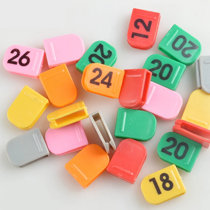 Customizable Colorful Plastic Size Tags & Labels for Clothes Hangers OEM