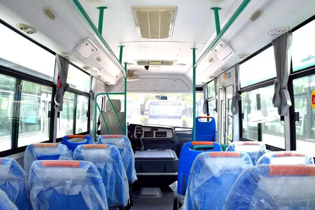 Low Floor Coach - Buy Bus,Coach,New City Bus Product on Alibaba.com