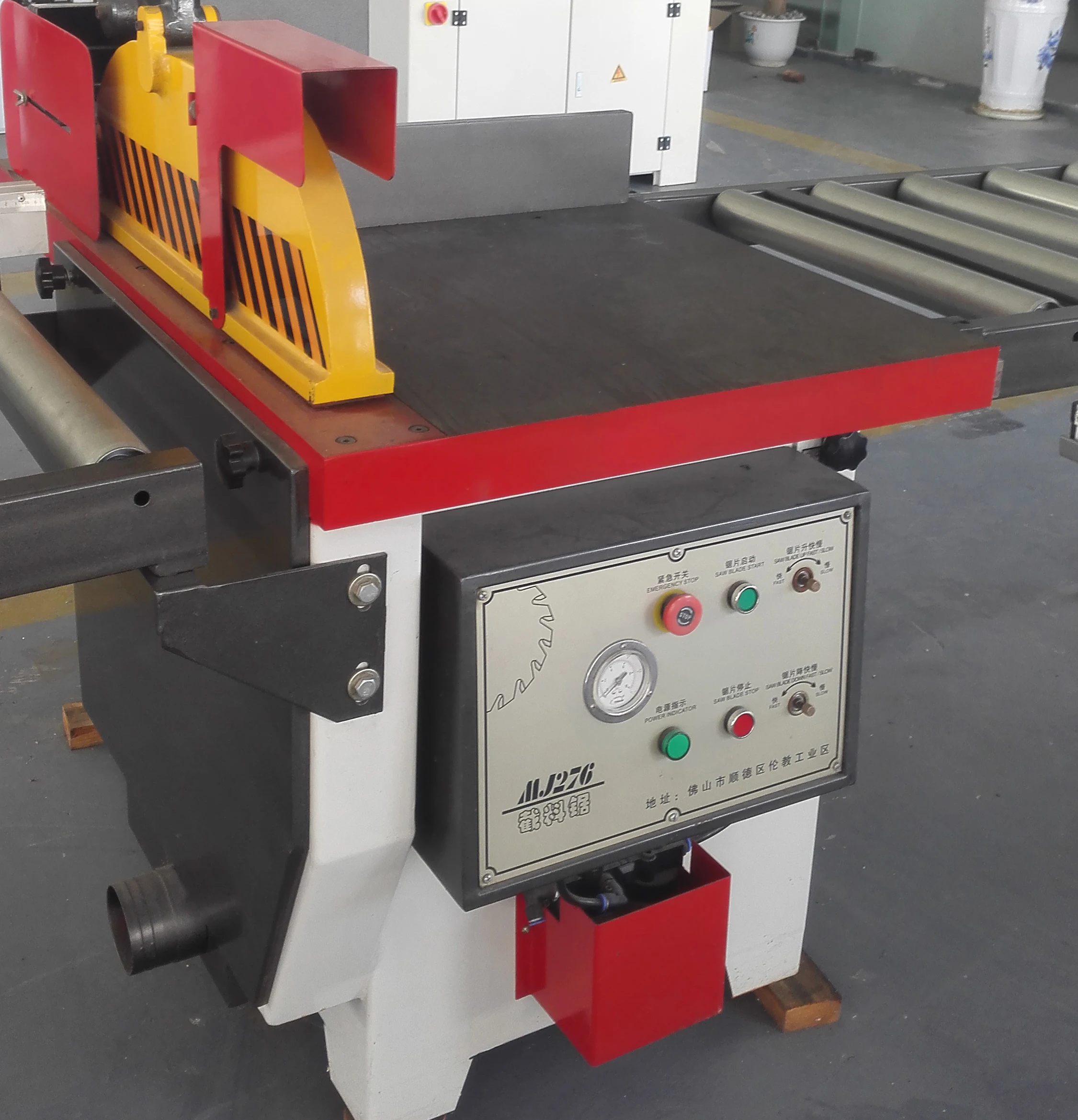 Pneumatic Woodworking Circular Saw - Efficient Cutting