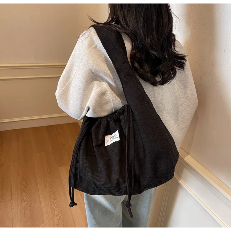 Large Capacity Niche Design Canvas Fashion Handbag 2025 Spring New ...