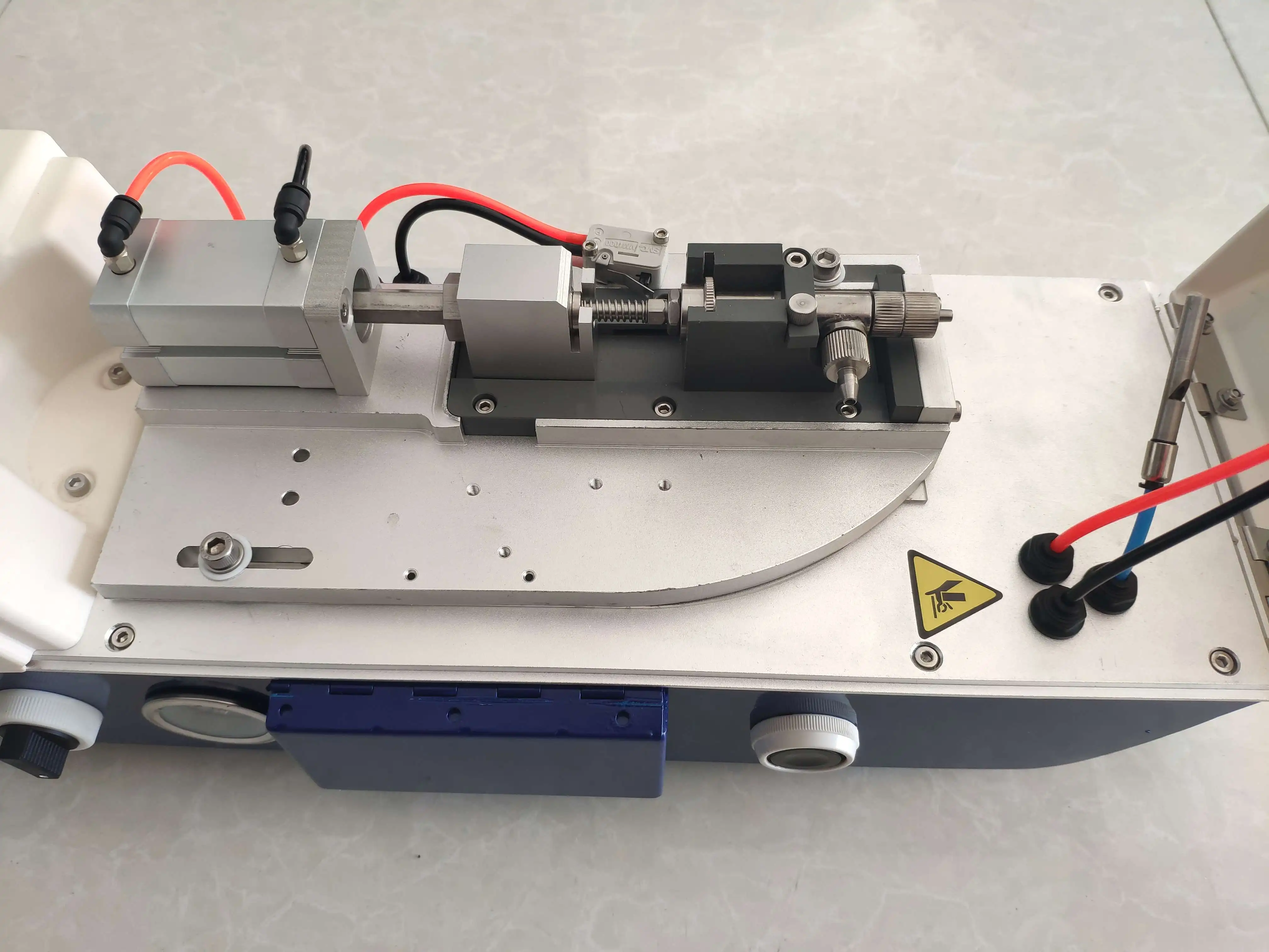 Automatic Vaccinator for Day Old Chicks - Single Injector