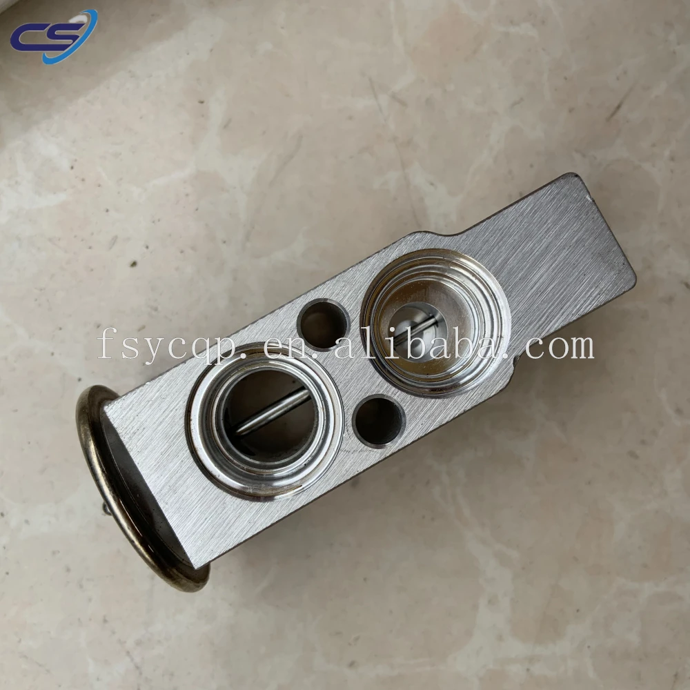 UD QUON Air Conditioning Compressor for UD390 GE13 Truck
