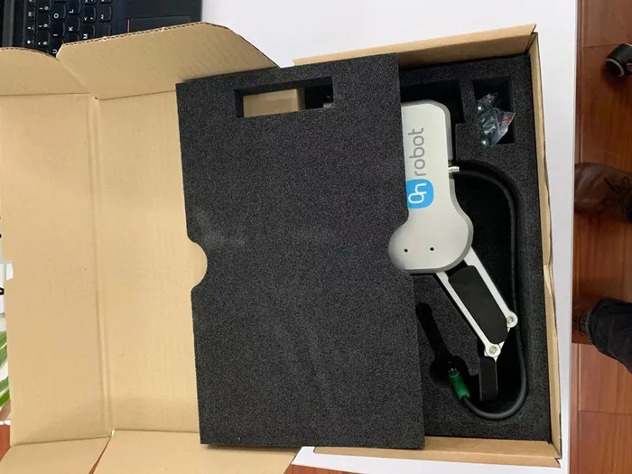 On Robot Electric Gripper RG2 - Flexible 2 Finger Gripper