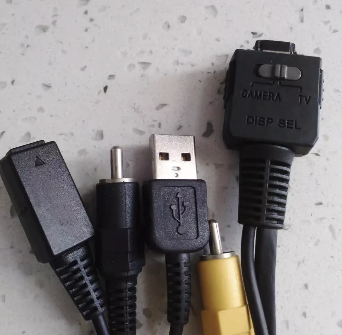 Sony DSC Cable Guide: How to Choose the Right USB Cable
