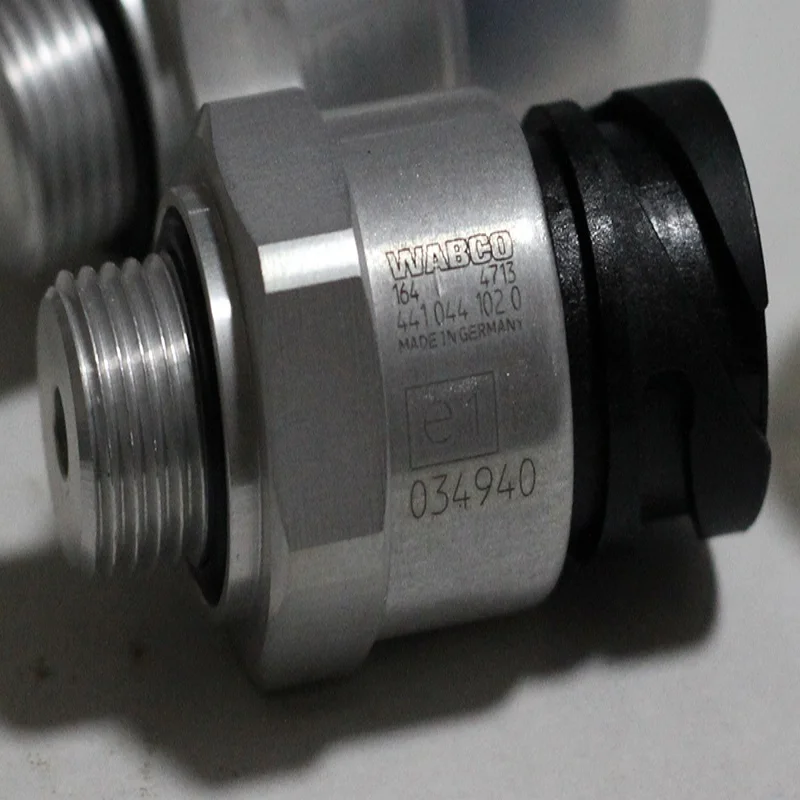 Wabco 4410441020 Ecas Pressure Valve - Buy Pressure Regulating Valve ...